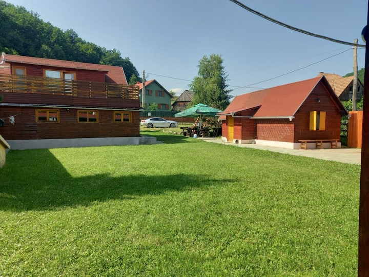 Main Ivoi Guesthouse! - Zetea