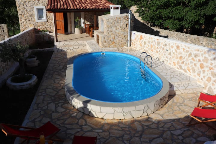 45 M² Dom ∙ 2 Sypialnie ∙ 5 Gości - Sukošan