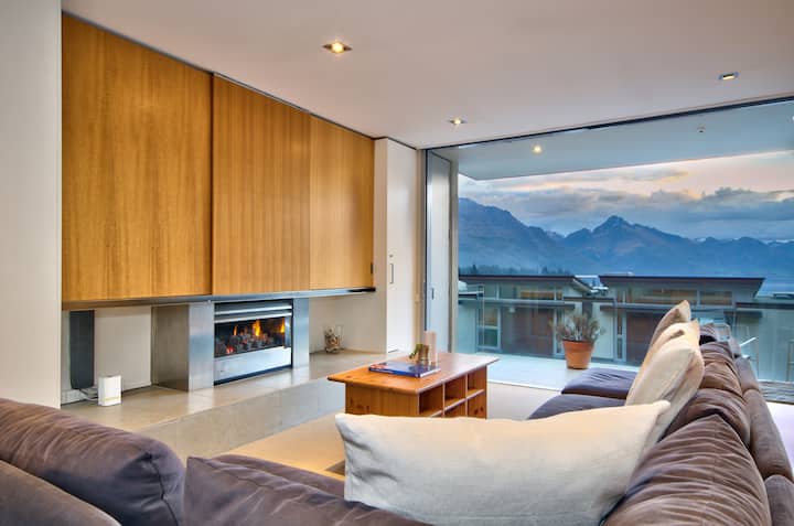 Lakeview Retreat • Walk To Town • 5br 4.5ba - Queenstown