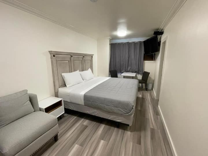 Private King Room In Relaxing Radium - 因弗米爾