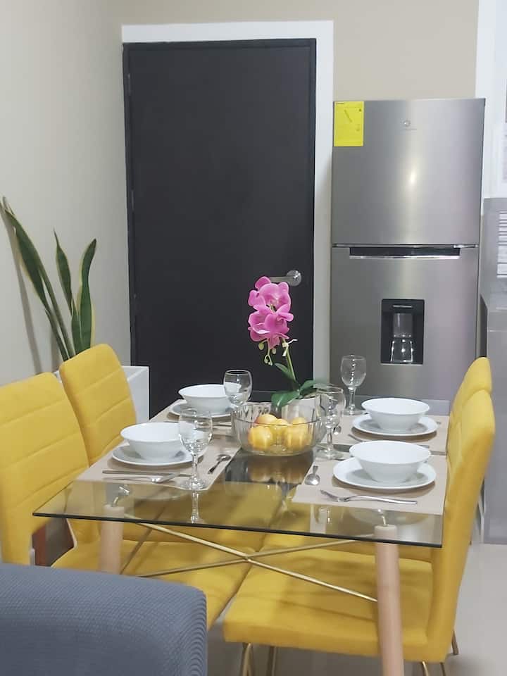 Departamento Acogedor Seguro Con Garaje Gratis - Zarumilla