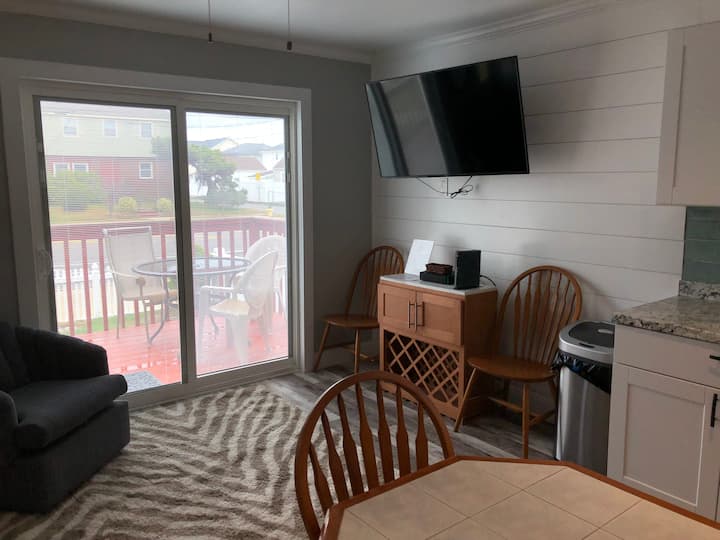 Gorgeous Beach House! Great Location. Low Pet Fee. - Atlantic City, NJ