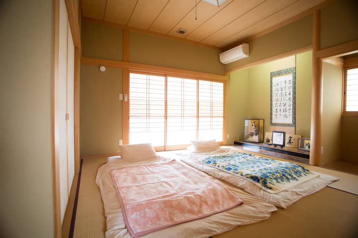 Dogo Onsen& Romantic Japanese Classical House - Matsuyama