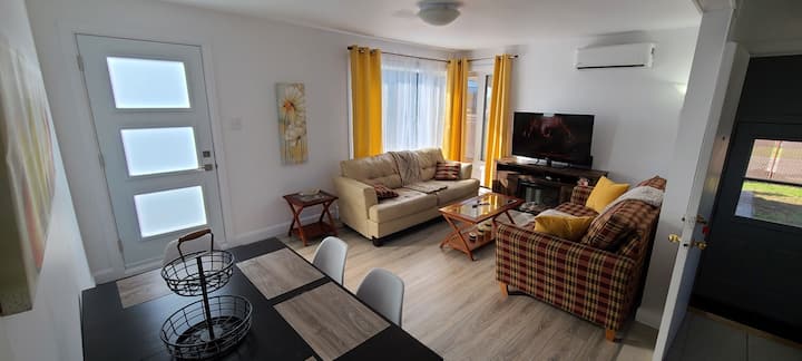 Haut De Maison Murdock, Trois Chambres Rénové - Saguenay