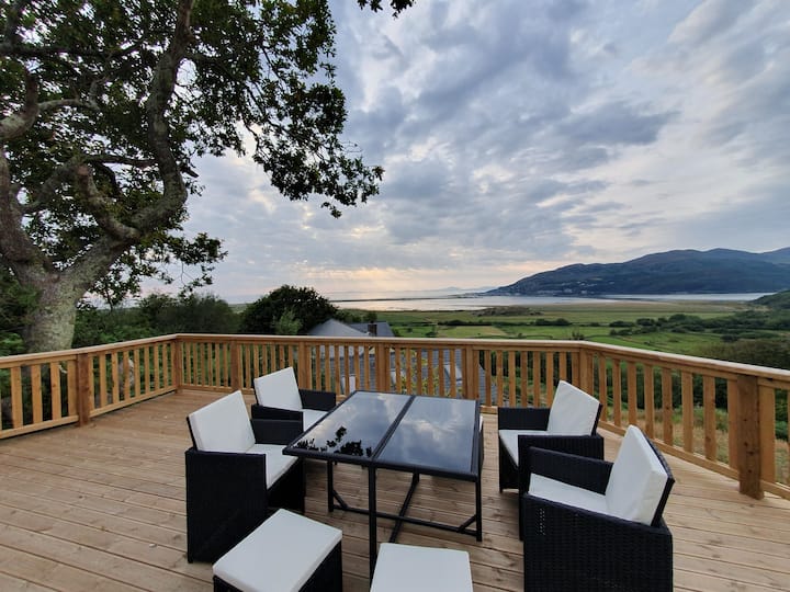 Llety Aur, Overlooking Mawddach Estuary, Arthog - Barmouth