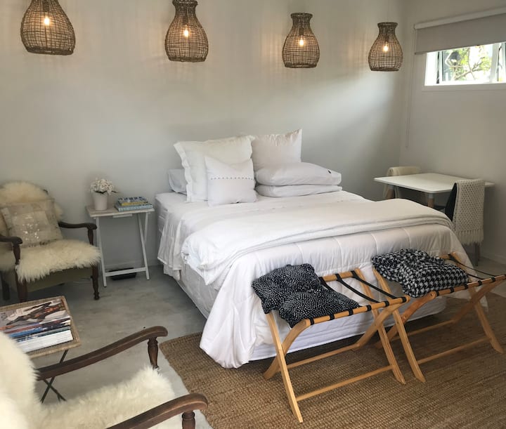 "Relax Inn" - Private Studio - Auckland