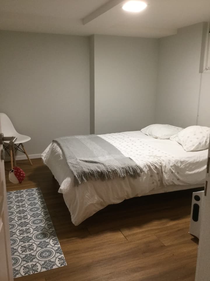Chambre Avec Entrée Indépendante Avec Kitchenette - Chambéry