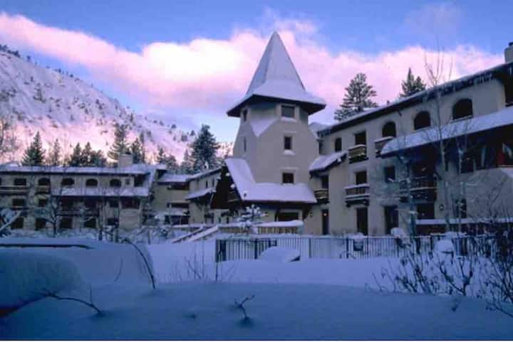 Squaw Valley Chamonix - Tahoe City, CA