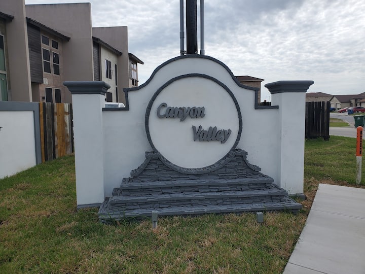 Canyon Valley A1 Lovely 1-bedroom - Brownsville, TX