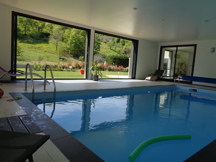 Villa Avec Piscine Intérieure Chauffée - Souillac