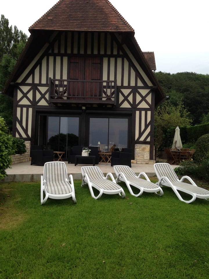 Maison De Famille Vue Mer - Plage de Villerville