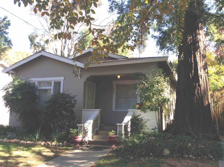 Charming 2 Bdrm. Home In Vibrant Midtown - Sacramento, CA