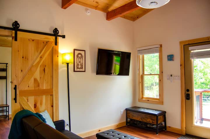 The Suite At Waterloo Falls- Entire Suite - Tennessee