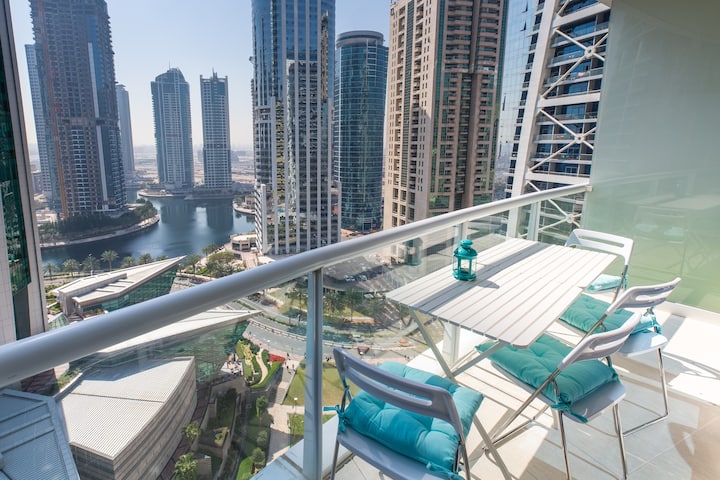 Boutique Condo By Metro ! Walk To The Beach! - United Arab Emirates