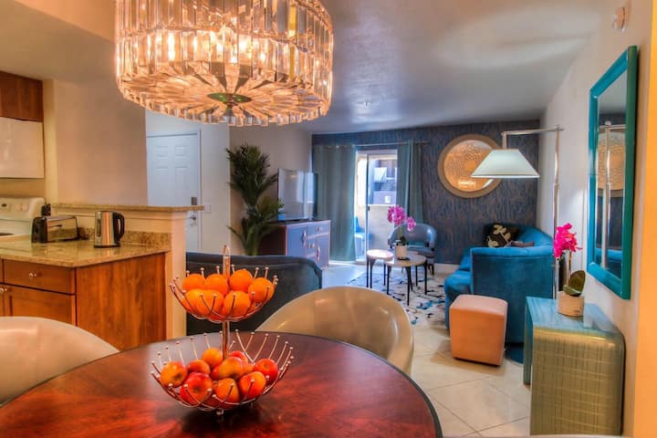 3 Furnished Modern Condo 05 Miles Strip, Pool, Gym - Henderson, NV