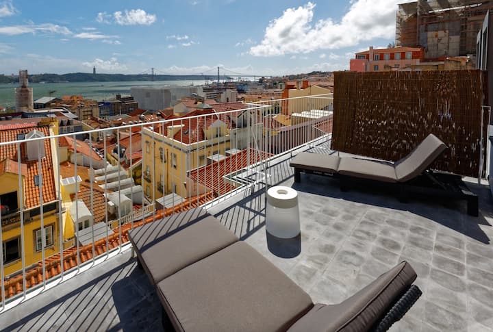 Duplex With Stunning River View Ii - Santa Catarina, Portugal
