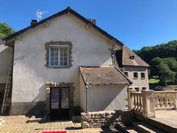 Domaine Du Bas De Chêne. Gîte Wallaby. - Le Creusot