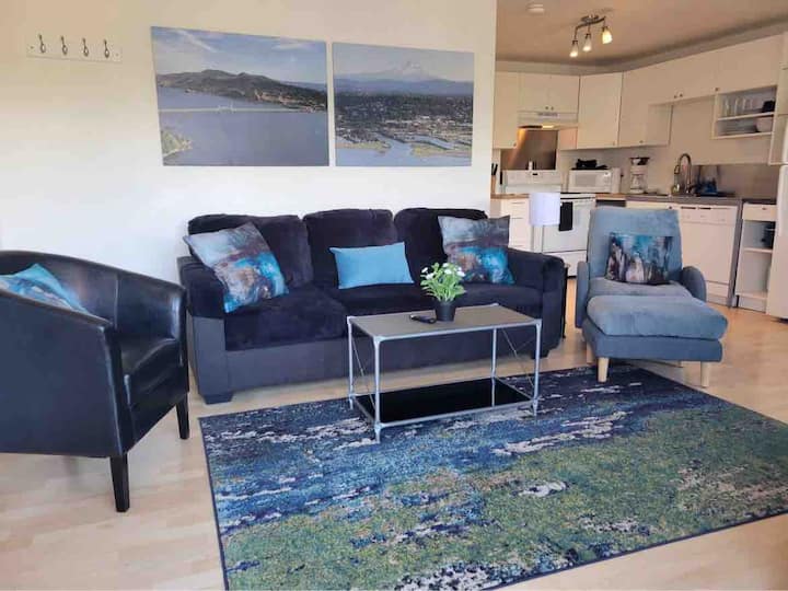 Apt 6 Hood River Suites Downtown 1b&1b Cascade/7th - White Salmon, WA