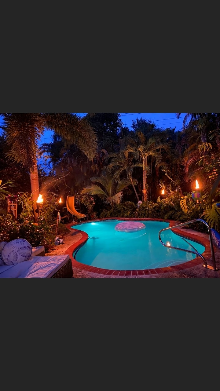 Private Studio W/ Hottub & Pool, Traveling Nurse? - Fort Lauderdale, FL