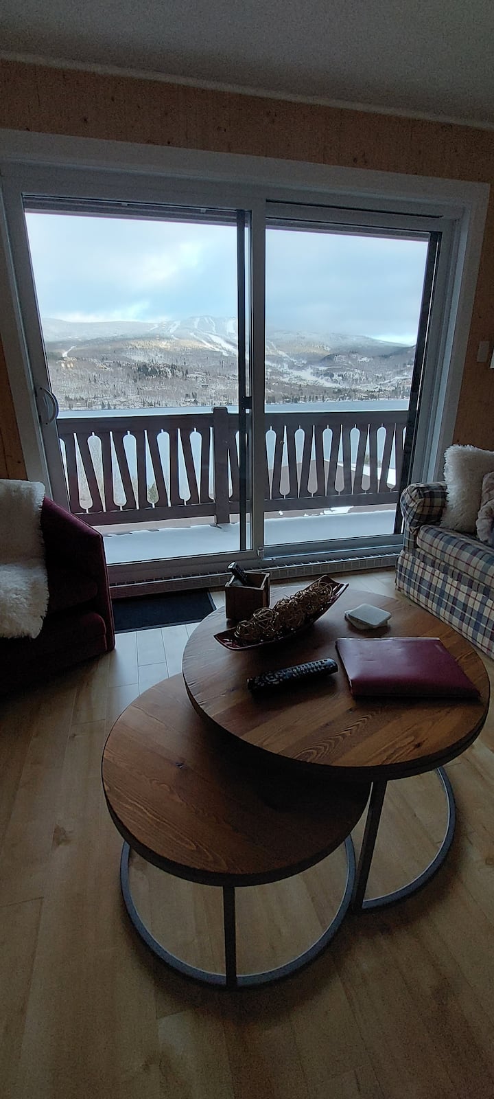 View On The Lake And Mont-tremblant Ski Centre. - Mont-Tremblant