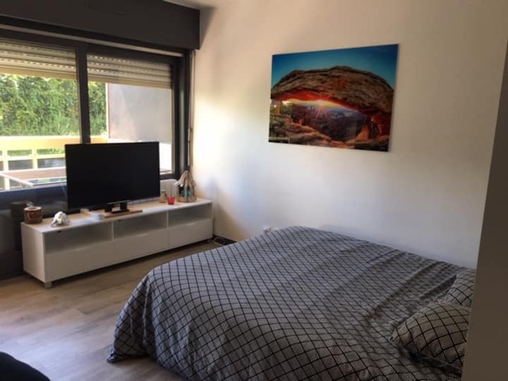 Charmant Studio Au Calme Avec Terrasse - Aix-les-Bains