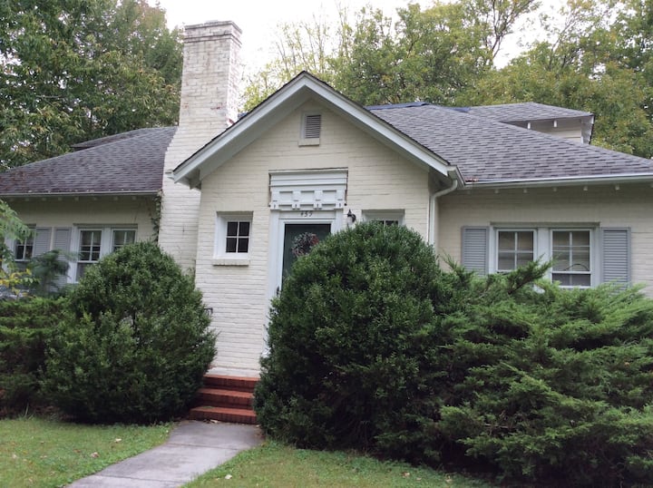 Beautiful Three Bedroom In The Heart Of Abingdon - Abingdon, VA