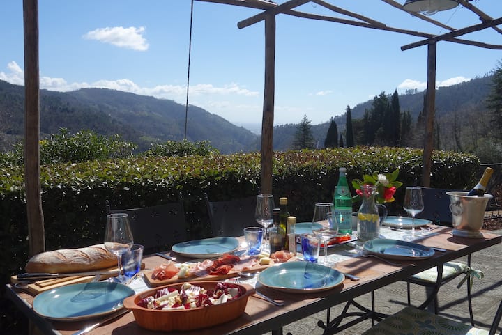 La Querce: Idyllic Hillside Farmhouse Retreat - Montecatini Terme