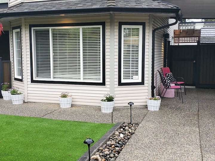 Adorable Two Bedroom Above Ground Basement Suite. - Langley