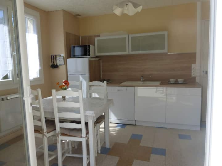 Agréable Appartement Avec Terrasse 500m Plage - Meschers-sur-Gironde