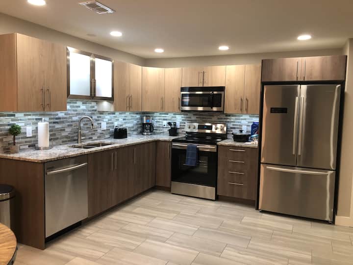 Modern 2 Bedroom Apartment - Greater Sudbury