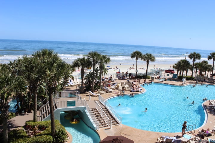 Amazing Views Of The Ocean! 1 Bedroom Condo! - Daytona Beach, FL