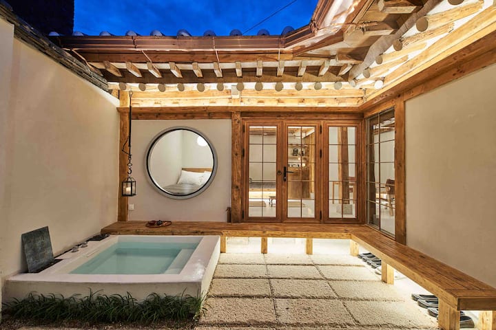이호소락•釐毫小樂 /Exclusive Hanok Stay / Compact Hanok - Seoul