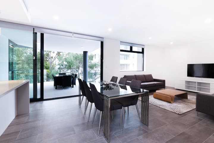 Brand New Apartment - Opposite Perth Zoo! - Perth