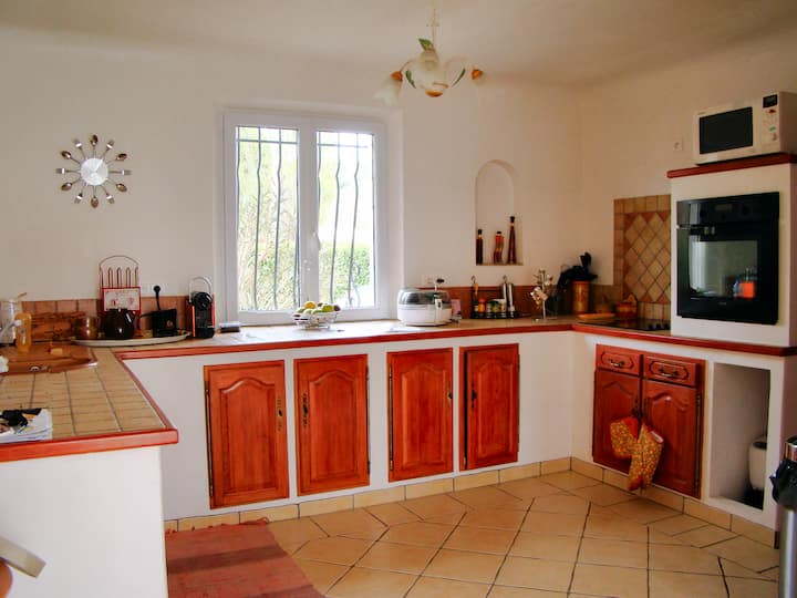 Régusse Logement Dans Villa Provençale Piscine - Régusse