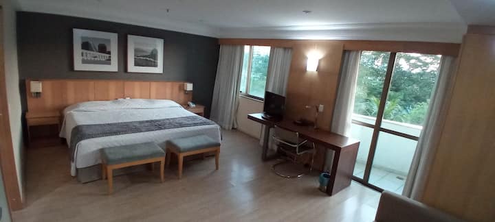 2flat Bem Localizado,
No Coração D Barra Dtijuca - Rio de Janeiro