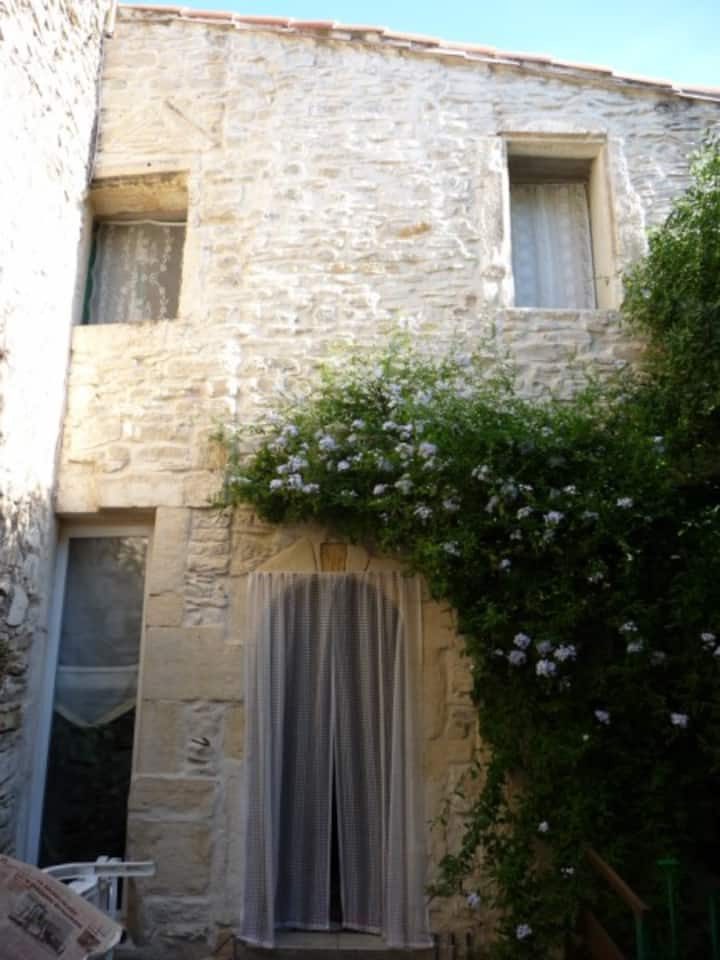Charmante Maison De Village - Marguerittes