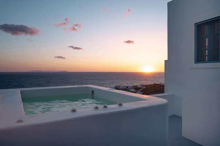 Santorini Sea View Apartments - Santorini