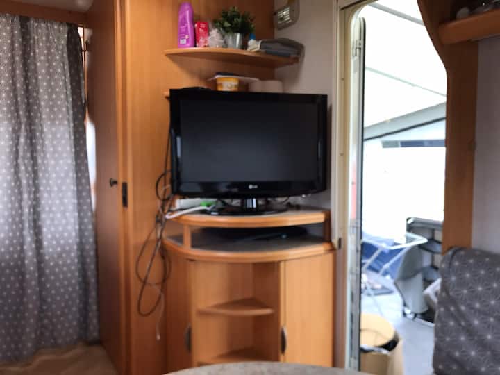 Dejlig Campingvogn På Grønhøj Strand Camping 1. - Løkken