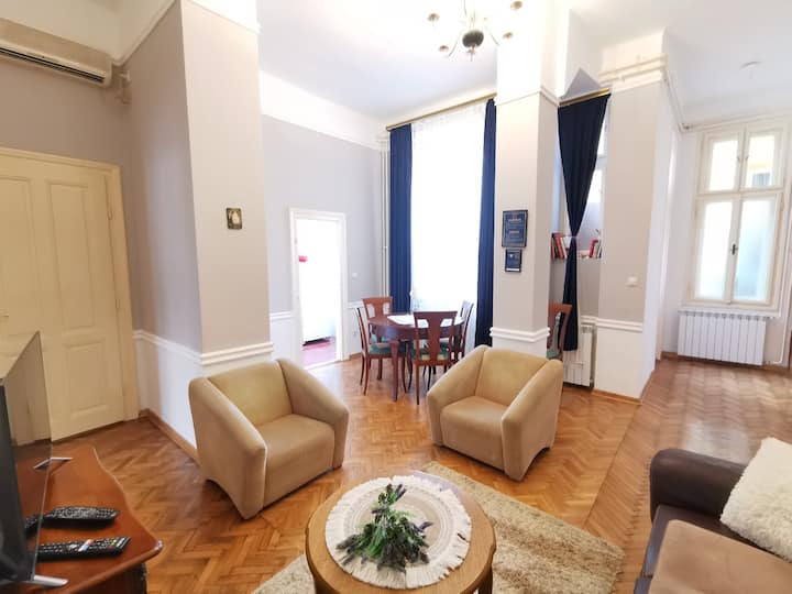 👑 Ban Apartment 👑 Downtown - Belgrad