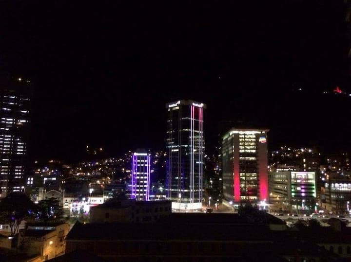 Centrico Espacio, Tranquilo Con Vista A Los Cerros - Bogota