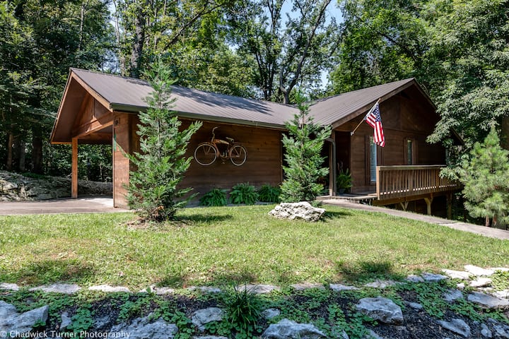 Robinhood Lodge, A Natural Destination In Town - Bentonville, AR