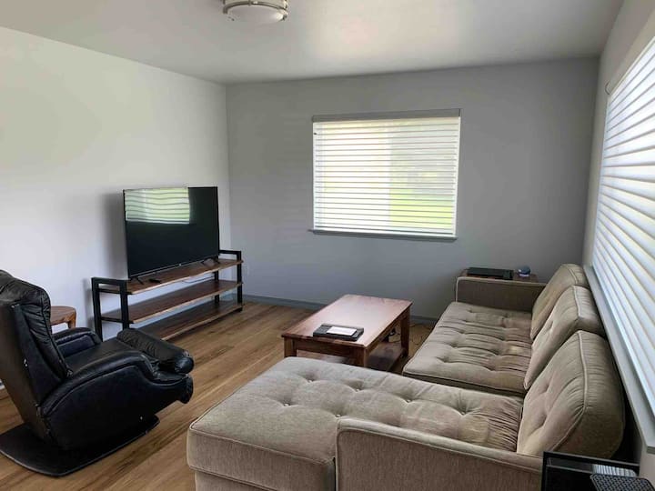 Furnished Duplex Unit Available On Monthly Basis - Bandon, OR