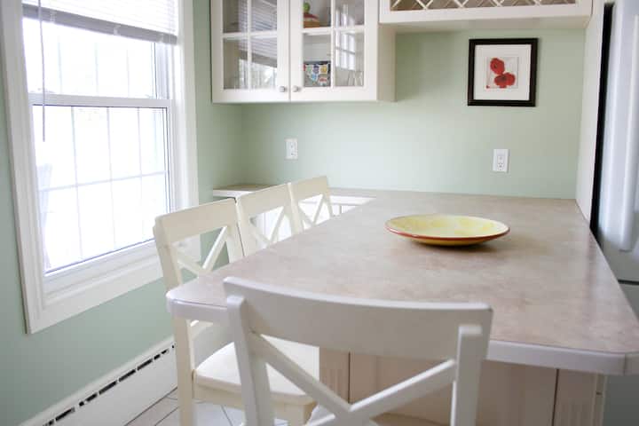 Innkeepers Suite - Kingston, Canada
