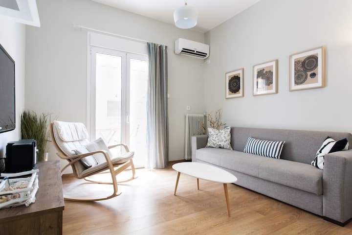 Cozy And Relaxing Apartment Close To Metro Station - Atenas