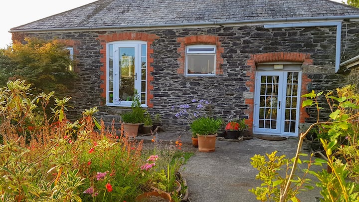 Barn Cottage By The River - Tavistock