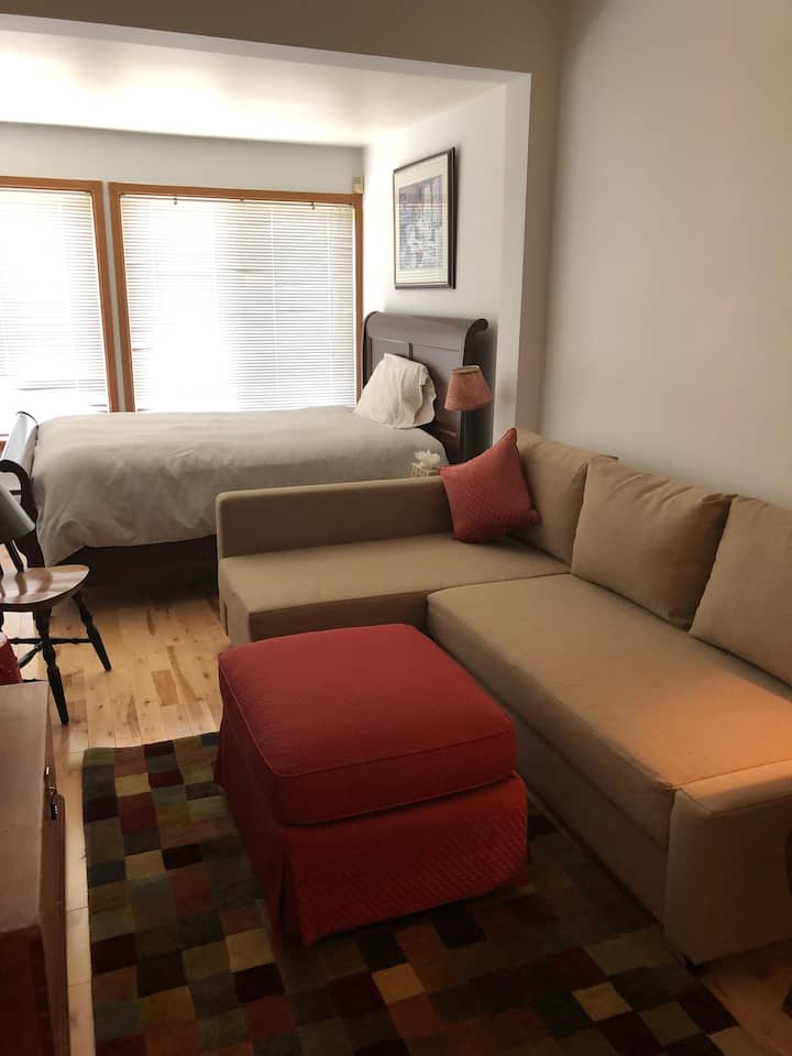 Red Beauty-205 - Mont-Tremblant