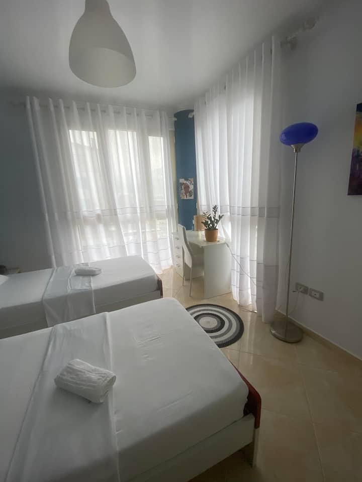 Maniola 'S Seaside Flat - Vlorë