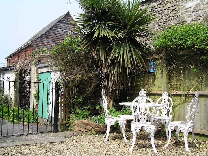 Characterful 18th Century Cottage In Bridport Close To The Jurassic Coast. - Burton Bradstock