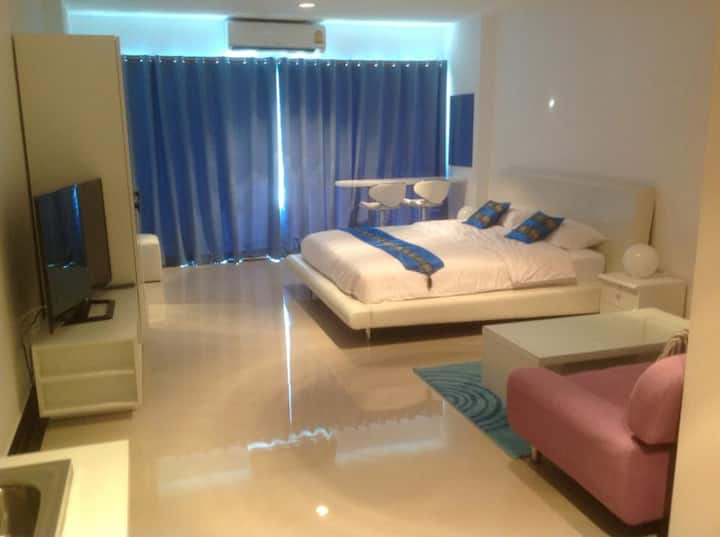 Beautiful Sea View,
View Talay 7
17th Floor - Jomtien