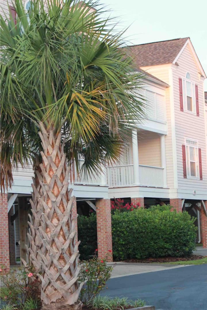 Phở Shore - 5 Bed 4.5 Ba Home, 1 Block To Beach - Surfside Beach, SC